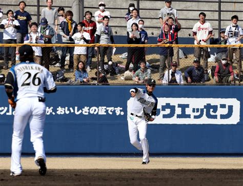 大谷翔平、大リーグで外野守備は過去7試合「スリーウエー・プレーヤー（三刀流）」と沸かせる Mlb写真ニュース 日刊スポーツ