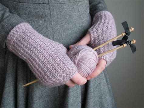 Как связать митенки спицами и крючком пошаговое описание схем вязания для начинающих 69 фото