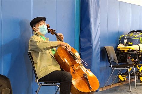「隧道盡頭的光」 馬友友打完第2劑疫苗當場即興演奏 藝文新聞 藝文 世界新聞網