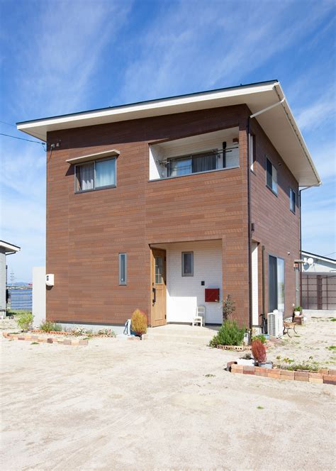北欧風の玄関 千種建築 鳥取県米子市 新築・リフォーム・注文住宅
