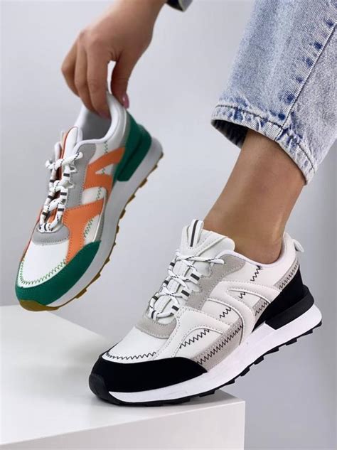 Кросівки — ціна 730 грн у каталозі Кросівки Купити жіночі речі за доступною ціною на Шафі