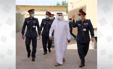 وكيل وزارة الداخلية لشؤون الجنسية والجوازات والإقامة يتفقد مركز الإبعاد