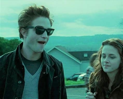 12 Twilight” Blunders We Missed Even After Watching The Saga Dozens Of