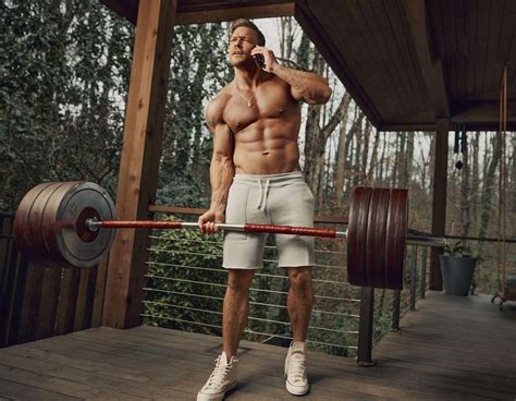 Alan Ritchson Gets Candid About His Failed Auditions His Hulking Physique And How He Manages