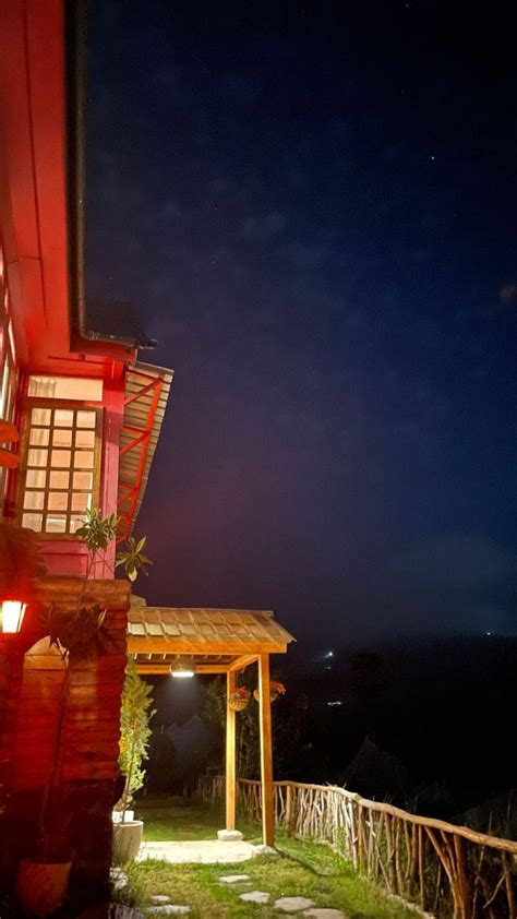Ms Dhoni Vacations In Shimla With Wife Sakshi And Daughter Ziva See