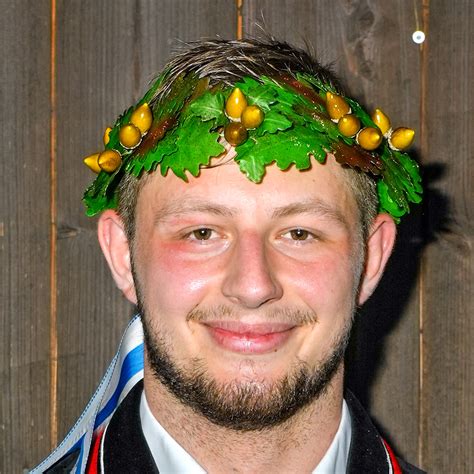 Schwingerportrait Von Van Messel Noe Schlussgang