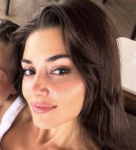 Hande Erçel Mi Fahriye Evcen Daha Mı Güzel Sizce Kizlarsoruyor