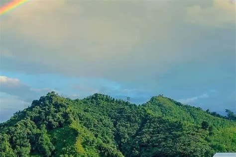8 Tempat Wisata Dengan Pemandangan Alam Terindah Di Indonesia Kobaran