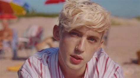 See Troye Sivans Racy Video That Got Removed From Tiktok