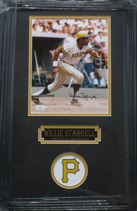 Pittsburgh Pirates Willie Stargell Hand Signed Autographed 8x10 Photo
