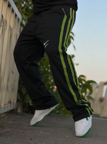 شلوار اسلش بگ دو Nike سه خط مشکی نوار سبز ریکه
