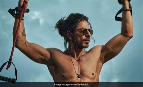 Pathaan Worldwide Box Office Collection Day 2 पठान ने दो दिन में