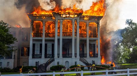 Fire Burns Louisianas Historic Nottoway Plantation To The Ground Fox News