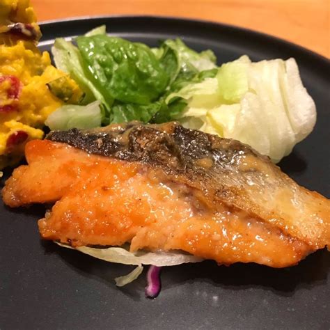 お弁当にも！鮭の味噌ごまマヨ焼き By アイコ15 【クックパッド】 簡単おいしいみんなのレシピが394万品