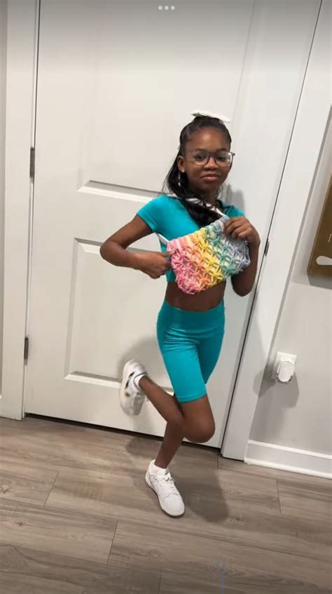 Pin By Eavyn Paden On Barry Ava Face Cute Preppy Outfits Teenage Fashion Outfits Cute