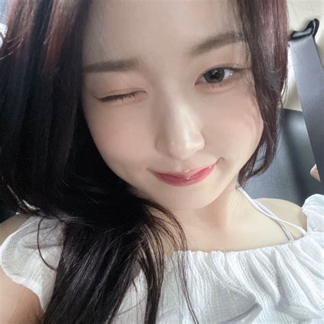 Oh Haewon Nmixx Selca Icon Pfp Kpop Gadis Cantik Korea Selebritas