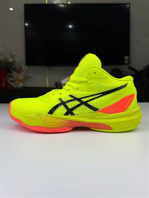 ການລໍຄ່ອຍມາຮອດຫນ້ ຮ້ານເຈ້ກູດແລະເຈ້ແວ່ນສາຂາ ບ້ານຕານມີໄຊ 01 Facebook