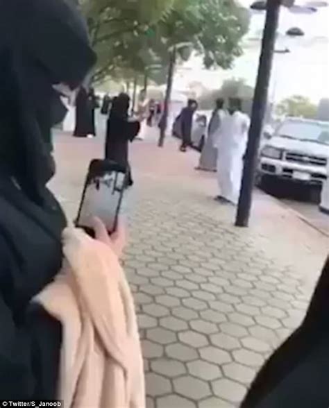 Saudi Arabia Investigates Couple Dancing Viral Video Daily Mail Online