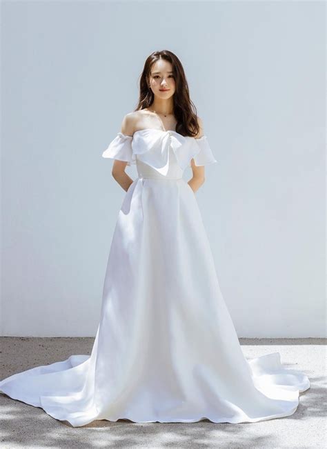 결혼 D 2 손연재 예쁜 미소의 웨딩 드레스룩 요정은 달라 패션엔