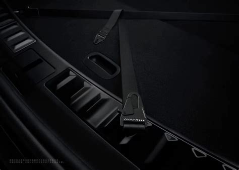 Chinas Avatr 011 Mmw Wears An All Black Dress Carscoops
