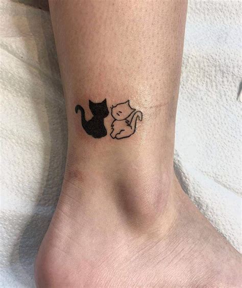 Top 71 Best Small Cat Tattoo Ideas [2021 Inspiration Guide]