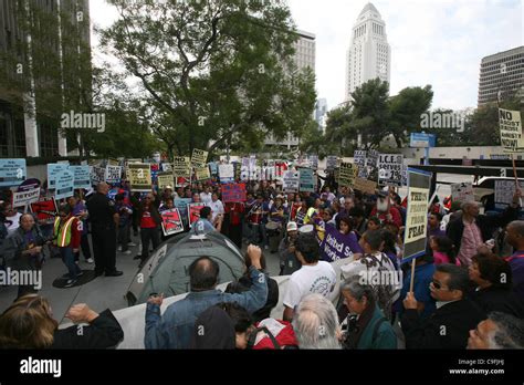 Dec 15 2011 Los Angeles California Us Hundreds Of