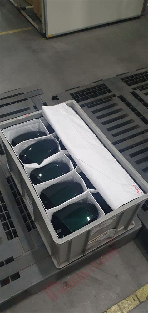 Fabric Boxes And Tyvek Separators And With Esd Separators