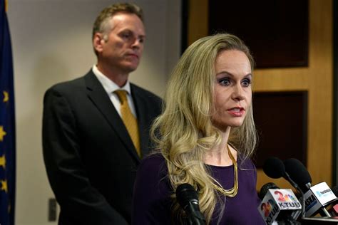 Campaigns Daily Kelly Tshibaka For Senate Crushes Murkowski In