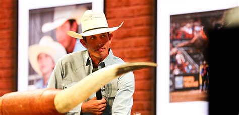 Texas Ffa News J B Mauney Inspires Texas Ffa Members With Message Of Grit And Heart