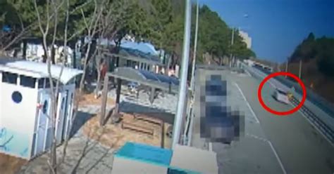 다시 간다 ‘선 밖 주차에 잇단 사고위험천만 졸음쉼터