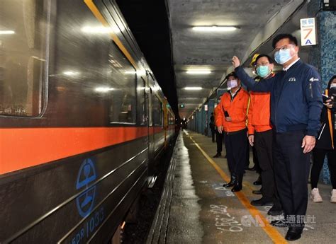 台鐵瑞芳猴硐段單線通車 林佳龍月台迎接進站 影 高雄當舖汽車借款免留車 高雄王記當舖推薦合法當舖汽機車借款服務立即撥打07 2351235
