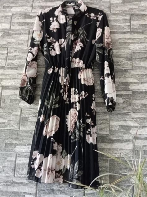 Сукня — ціна 500 грн у каталозі Вечірні сукні Купити жіночі речі за доступною ціною на Шафі