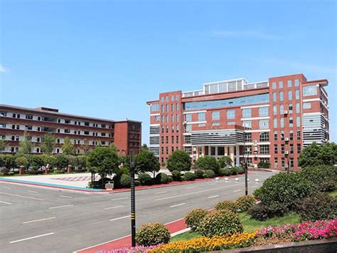 学校介绍 【官网】萍乡市卫生学校