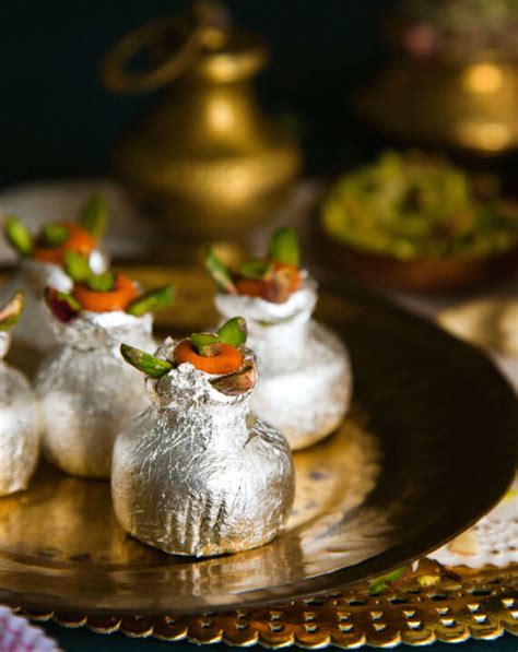 Buy Kaju Matka Sweet And Mithai Online At Best Price Per Kg