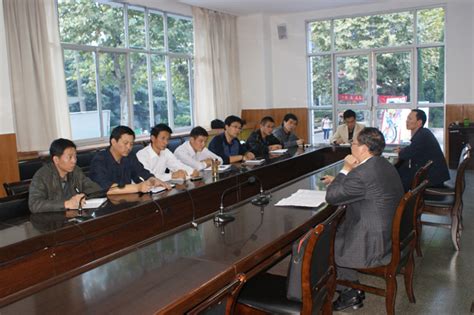 杨行玉副院长主持召开伙食工作领导小组会议 安康学院