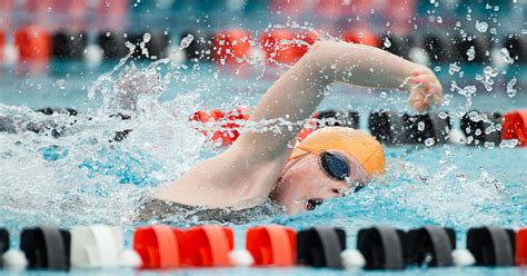 Overlees Michayla Eisenberg Swims The Girls 8 Under Freestyle Relay