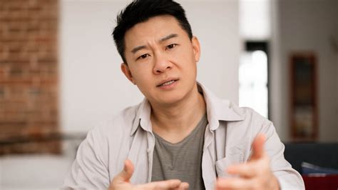 11 Things Brilliant People Notice Instantly When They Talk To Someone