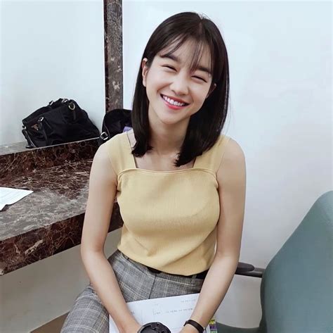 Seo Ye Ji 🤍 서예지 🖤 徐睿知 Seo Ye Ji Girl Actors Seo