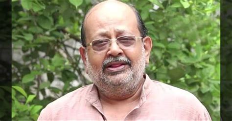 பிரபல குணச்சித்திர நடிகர் ரவிக்குமார் மறைவு அதிர்ச்சியில் திரையுலகம் Tamilwire