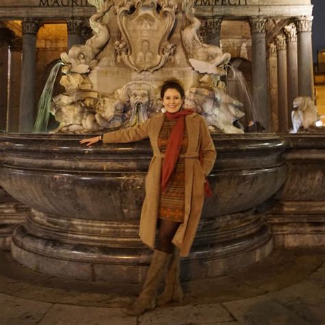 Amelia Bakolas Youtube