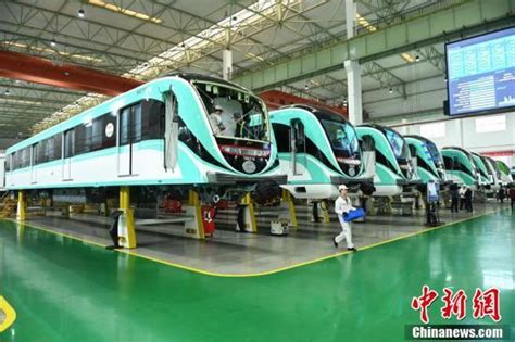 探访重庆中车长客：全球最大的单轨车辆研发制造基地腾讯新闻