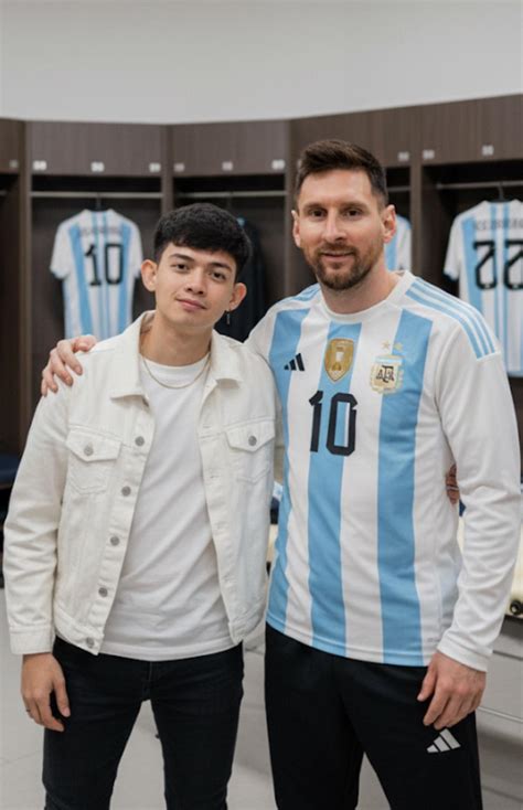 James Amparado Buti Nalang Naabutan Kita Sa Dressing Facebook