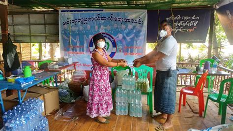 ကိုဗစ် ၁၉ ရောဂါဖြစ်ပွားသည့် အရေးပေါ်လူနာများအတွက် အောက်စီဂျင်အိုး များလ