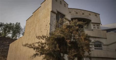 Tiktoker visitó la casa abandonada de Eduardo Arellano Félix capo del