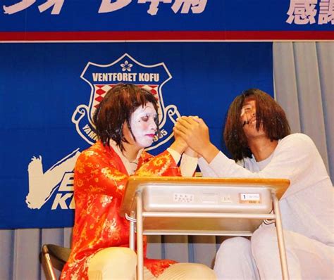 甲府 伊東純也を選んで損はさせませんたぶん サッカー専門新聞elgolazo Web版 Blogola Jリーグ練習場レポート毎日更新