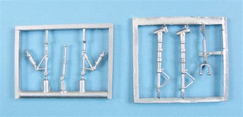 Scale Aircraft Conversions Sac48437 Yak 9d T Landing Gear Zvezda