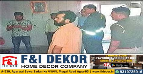 Agra News Fire Break Out In Flat Due To Fire Crackers In Agra Agra