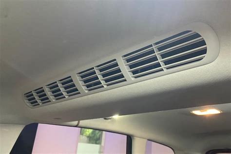 Cara Membersihkan AC Mobil Double Blower Biar Bersih