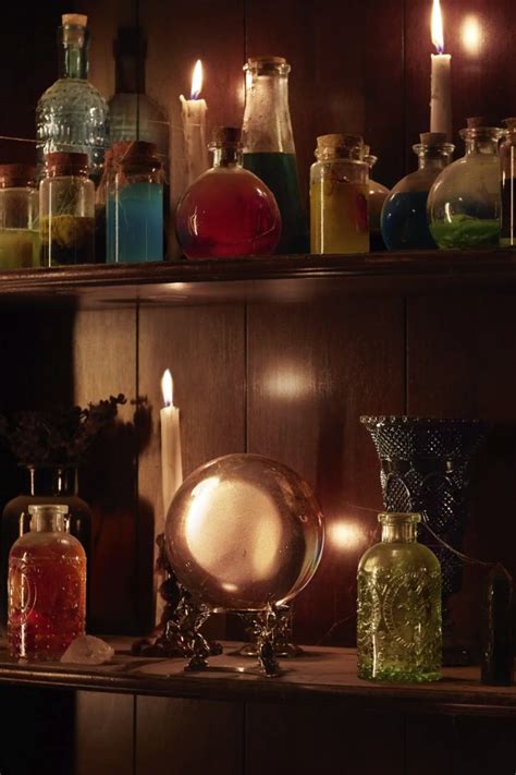 Airbnb Offering Limited Time Sanderson Sisters Cottage Stay For Hocus