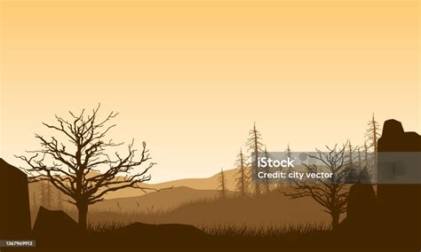 도시 밖에서 저녁의 산의 현실적인 전망과 나무와 절벽의 실루엣 숲에 대한 스톡 벡터 아트 및 기타 이미지 숲 흐림 0명